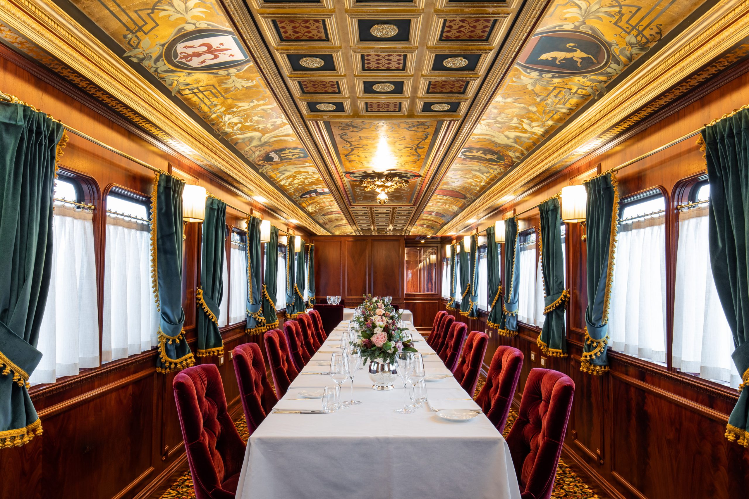EFA News - European Food Agency - Interno della Carrozza ristorante del ...